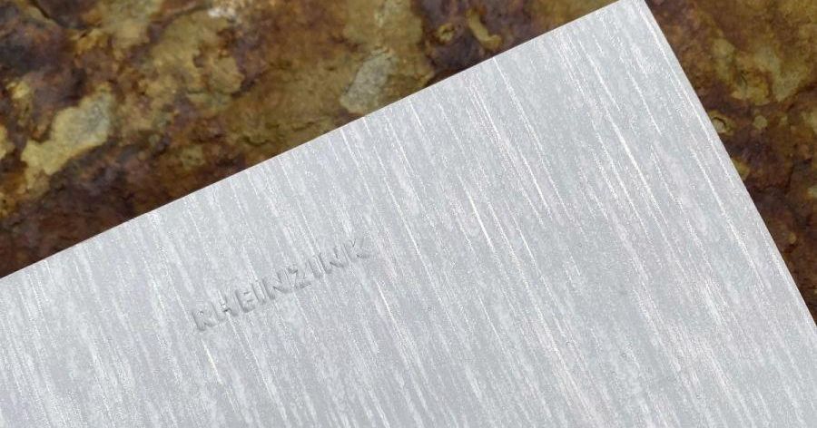 PRISMO brushed white+ - innowacyjna powierzchnia cynku